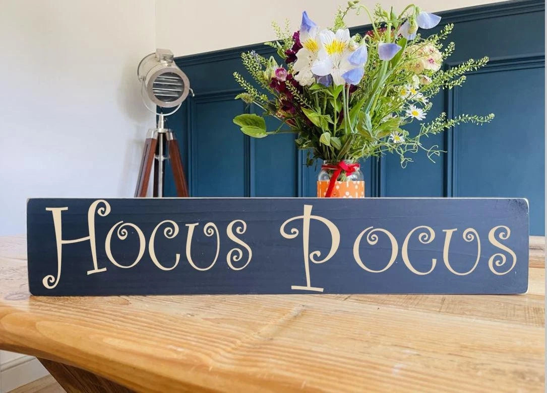 Hocus Pocus Sign - Vintage Wooden Halloween Magic Decor UK – Fat Frog Signs